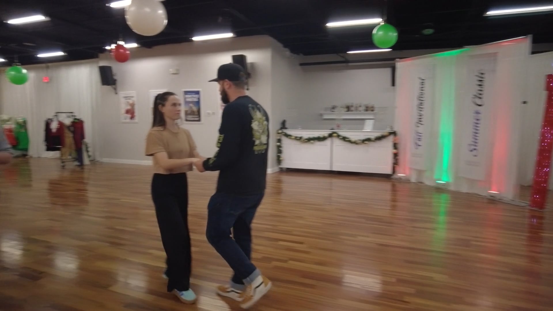 Jordan & Kim Beginner Foxtrot Progress Check - Dance Pizazz